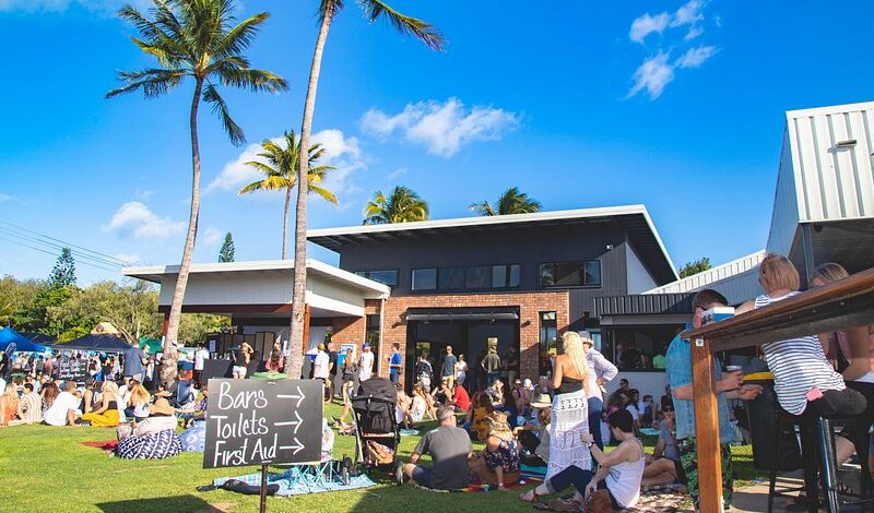 The Seabreeze Hotel | Mackay: Overlooking Lamberts Beach
